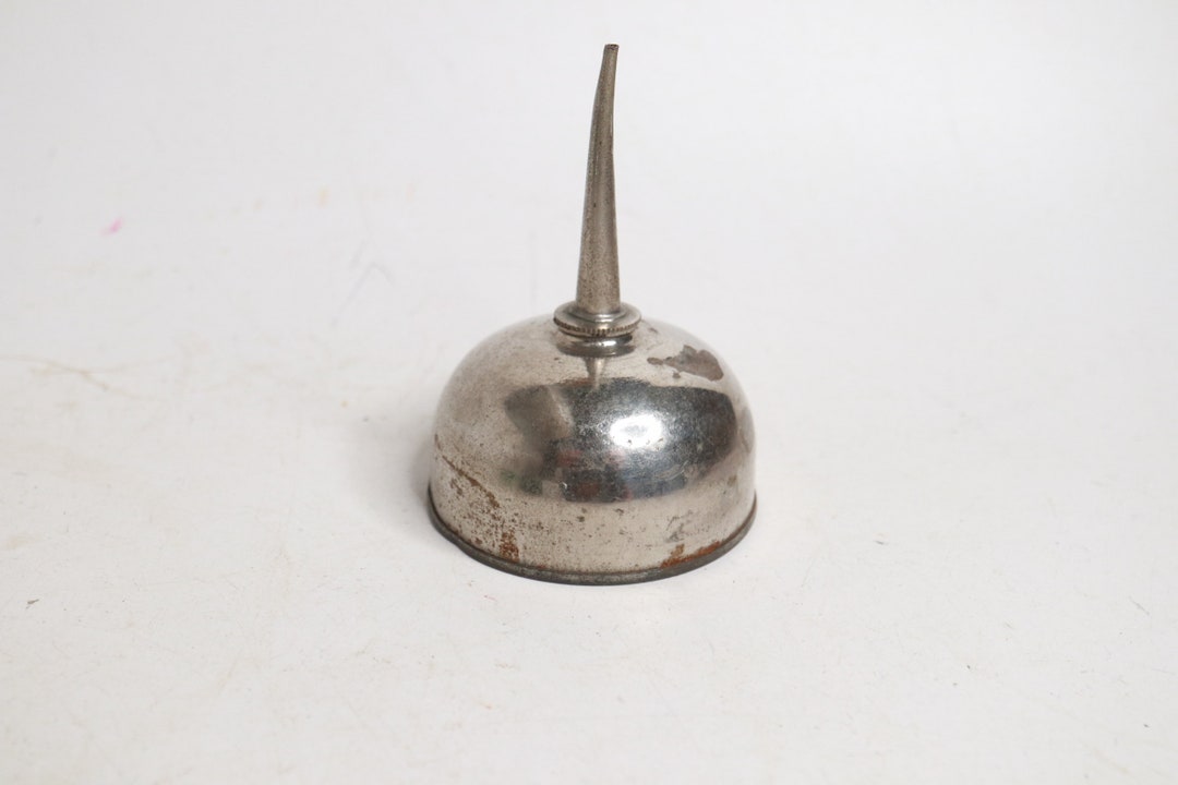 Vintage Thumb Oil Can -vintage Oil Can - Sewing Machine Oil Can - Small ...