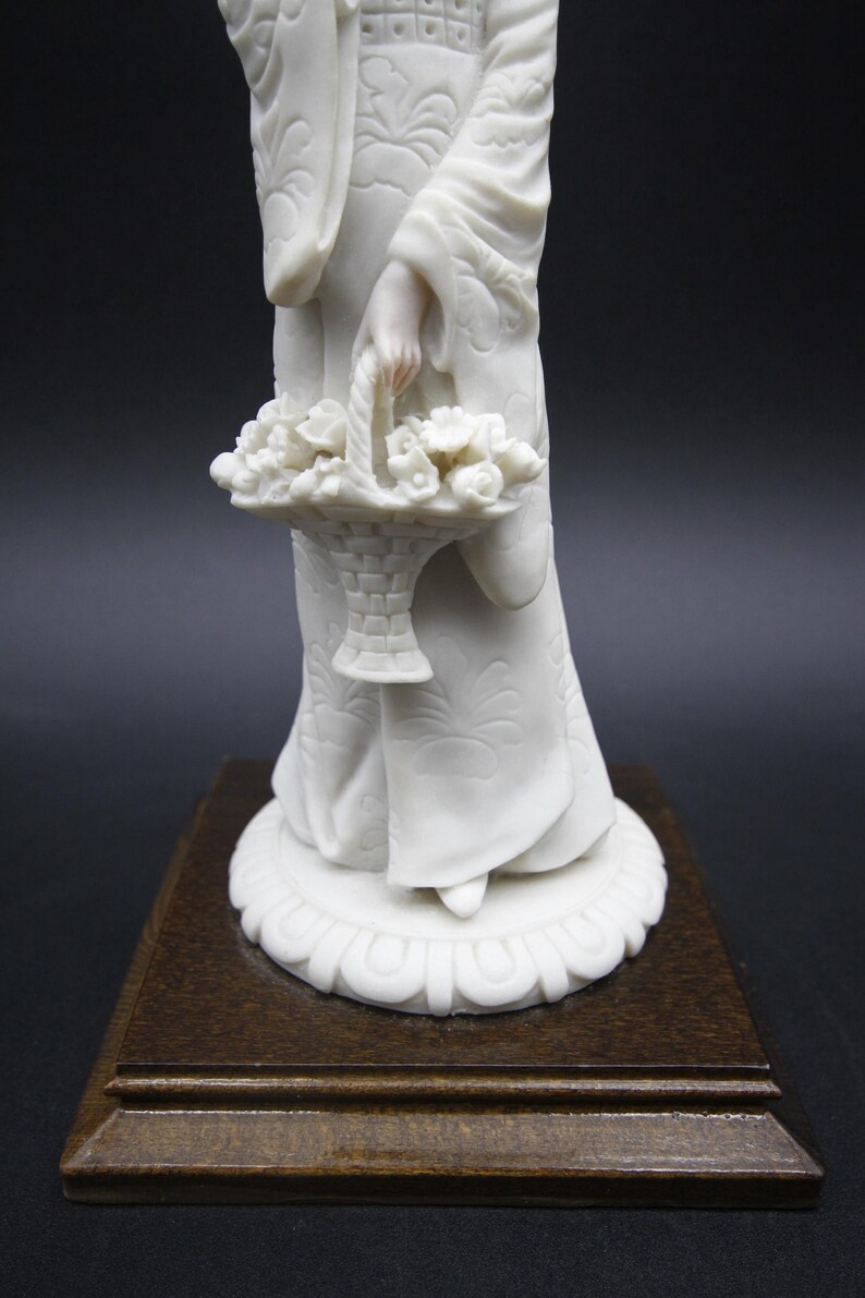 Vintage Capodimonte Japanese Geisha Figurine Signed by A Belcari 10" - Etsy