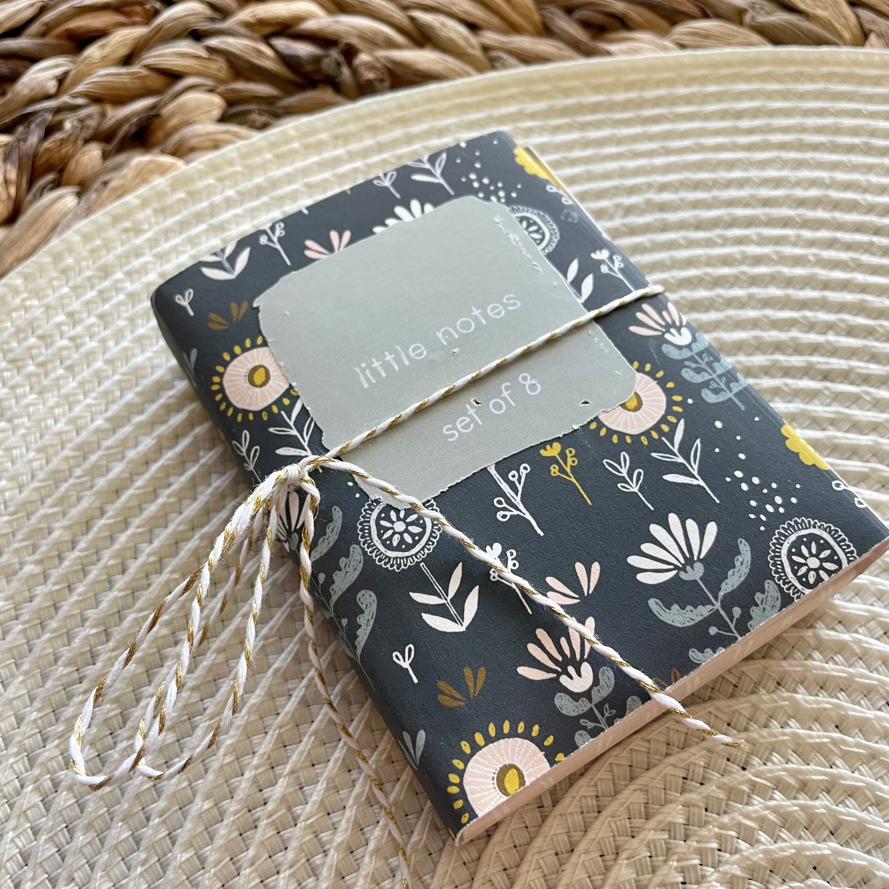 Mini Note Cards Set With 8 Blank Cards and Matching Envelopes Patterned ...