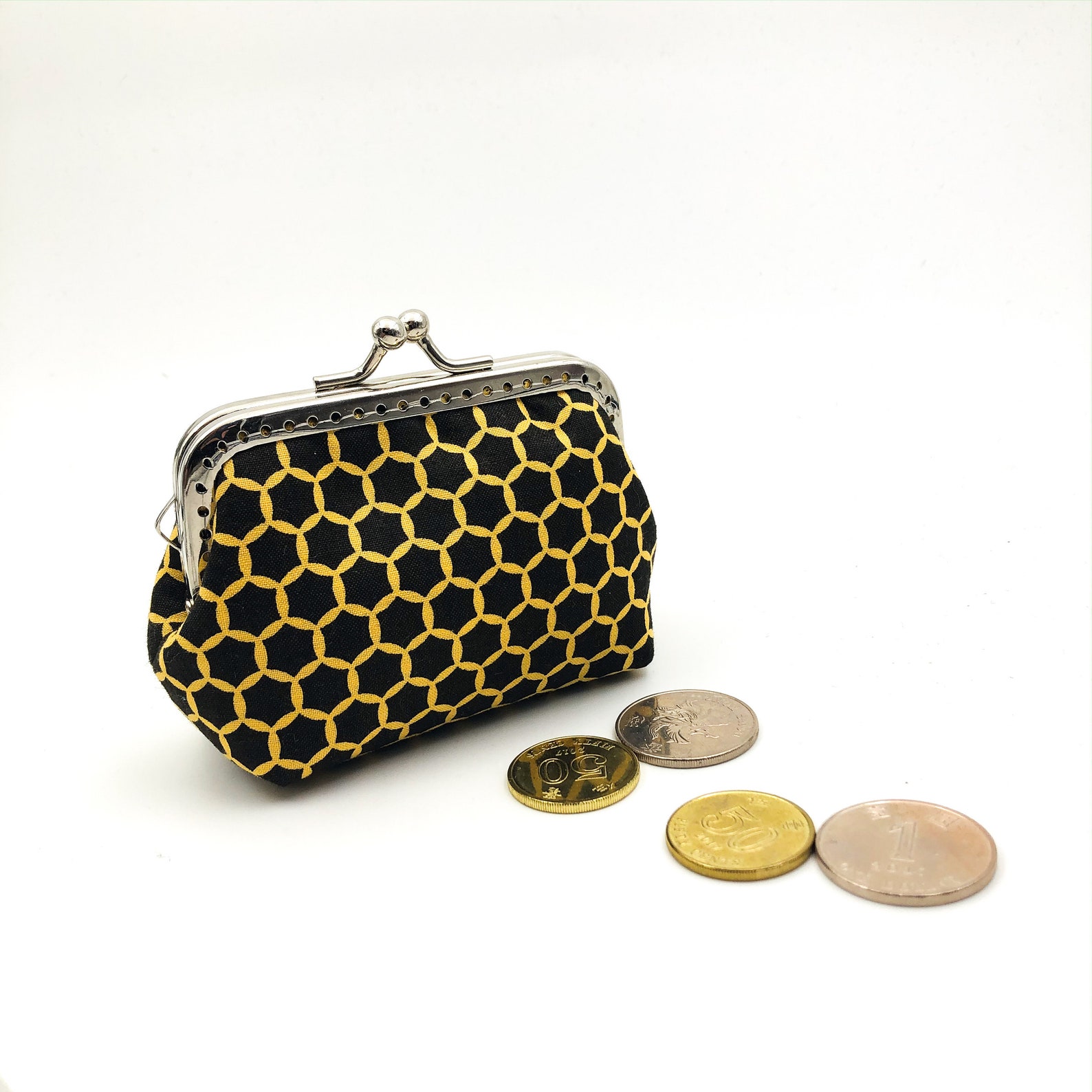 Kiss Lock Coin Purse, Clasp Purse, Handmade Pouch, Bee House, Gift for ...
