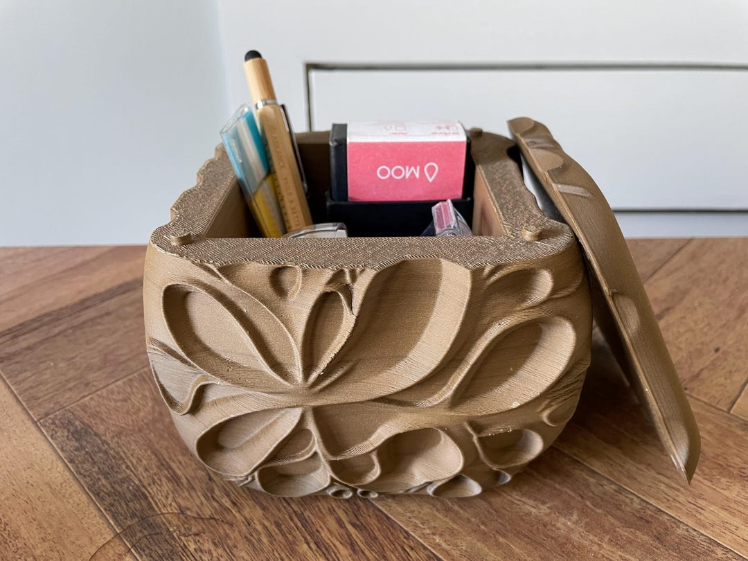 3D Printed Wood-look Desk Organizer: Ornate Leaf Pattern Container - Etsy