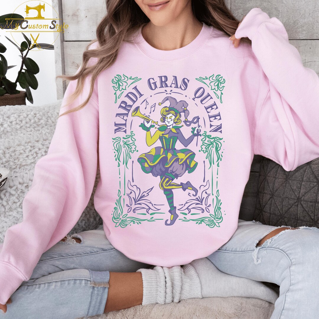 Retro Mardi Gras Queen Sweatshirt: Louisiana Carnival Sweater, Mardi ...