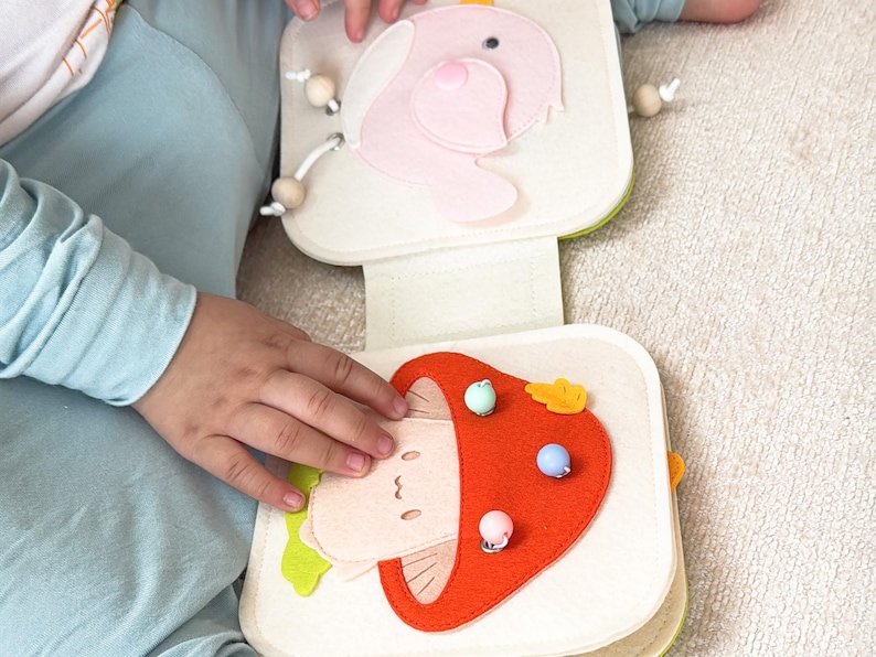 SILLY FROG MNB1 Handmade Felt Sensory Interactive Mini Quiet Books ...