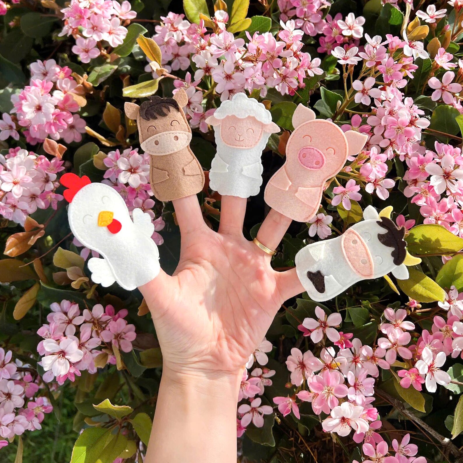 Felt Farm Animal Finger Puppets: Handmade Sensory Toy Set - Etsy