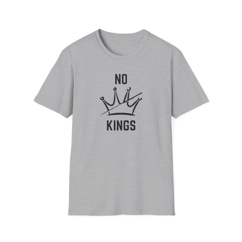 No Kings Crown Graphic T-shirt | Slogan Tee | Protest Statement Shirt ...