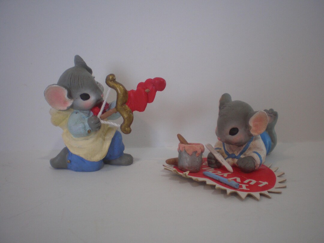 Mousekins Tales of Town & Country Valentine's Day Mini Figurine ~ Mouse ...