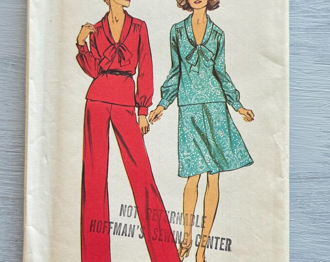 1974 Simplicity Sewing Pattern 6507 Misses V Neck Bow Front Top, Skirt ...