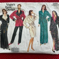 Vogue 1446 Pattern 1980s Loose Fitting A Line Coat Has Extended ...