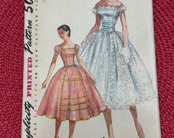 1968 Simplicity Sewing Pattern 7640 Misses Puff Sleeve Empire Waist ...