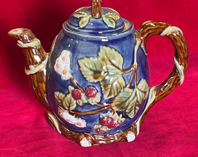 Hendrickson Imports Blue Majolica Raspberry Teapot 5 1/2 Tall Majolica ...