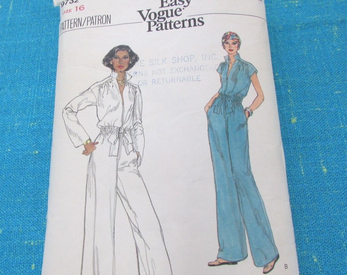 1970s Vogue Sewing Pattern 9732 Very Easy Misses Loose Fitting Jumpsuit ...