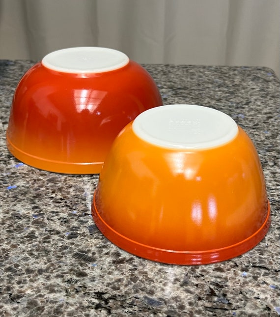 Vintage Pyrex Flameglo Orange Mixing Bowl Set of 2 Including - Etsy