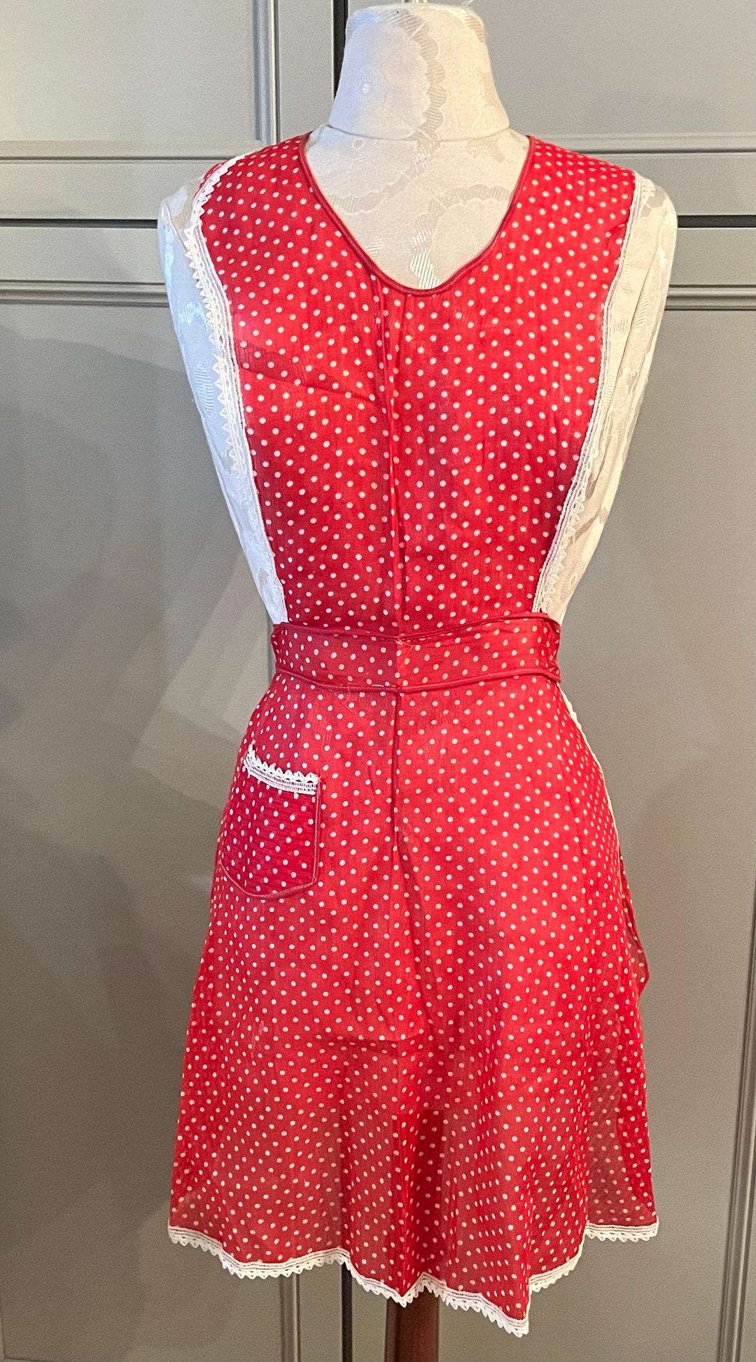 Vintage 50s Red With White Polka Dots Organza Bib Smock Apron Vintage Red Bib Apron, Dotted ...
