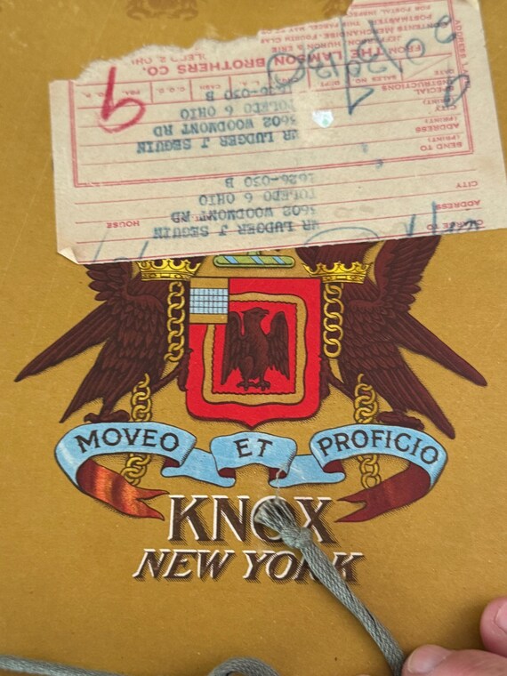 1940’s Knox New York round Cardboard Hat Box 14" wide… - Gem