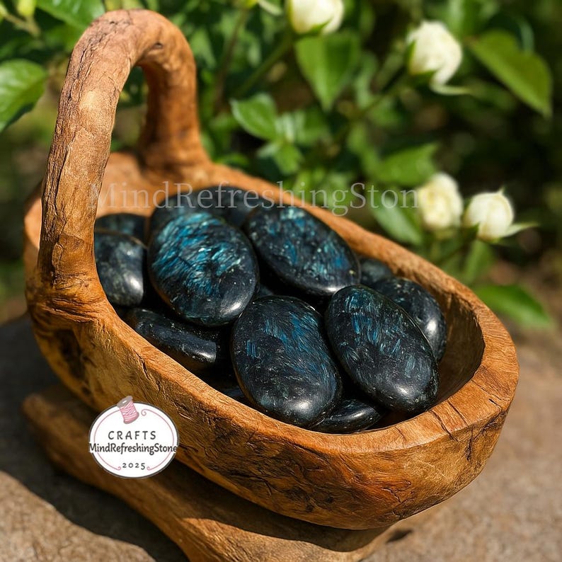 Arfvedsonite Palm Stone: Polished Blue Flash Pocket Crystal - Etsy