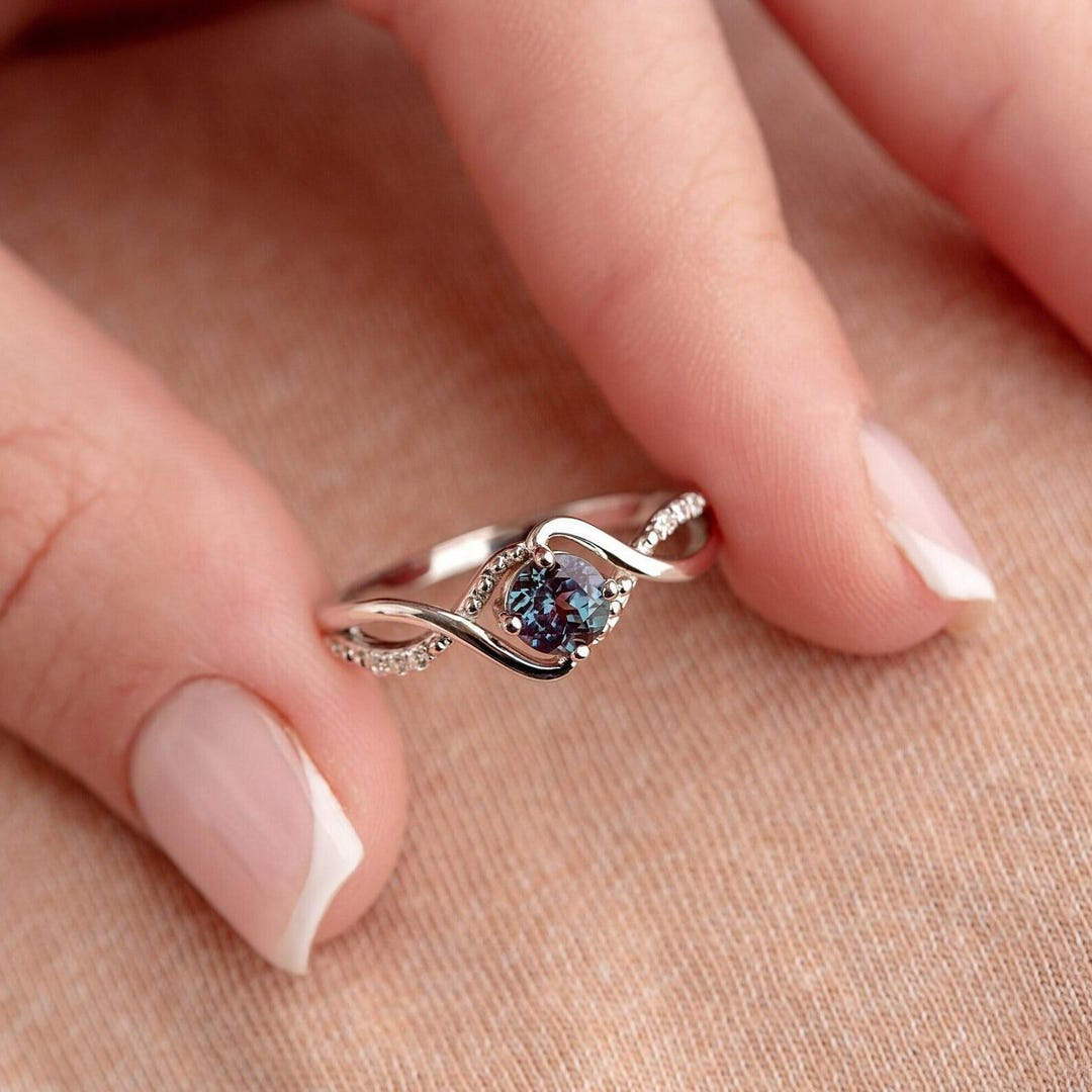 Dainty Alexandrite Ring, 925 Sterling Silver, Handmade Jewelry - Etsy