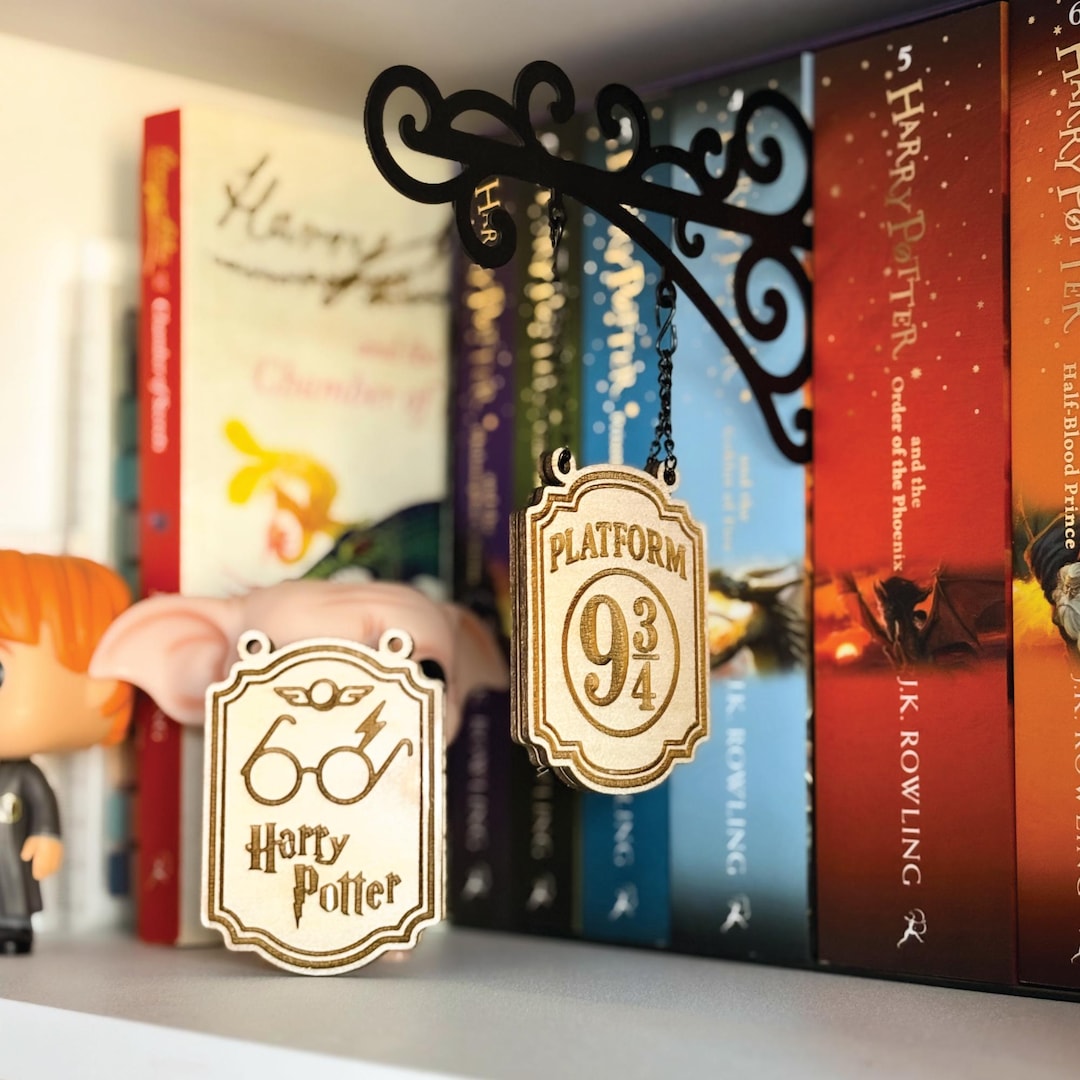 Wizarding World Book Sign, Magical Tavern Sign, Booktok Gift, Fantasy ...