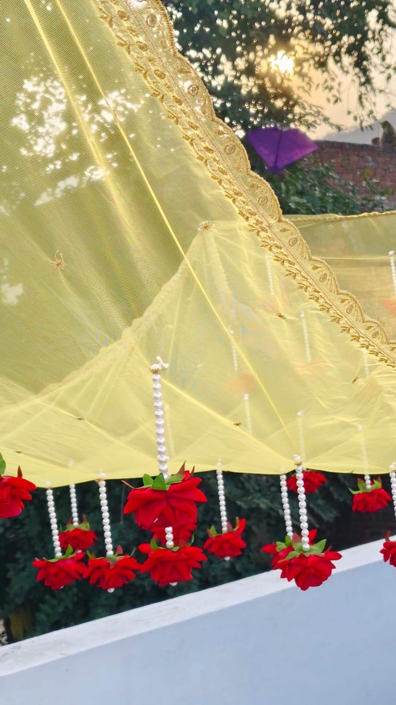 Indian Wedding Bridal Chadar | Yellow Net Phoolon Ki Chadar With Red ...