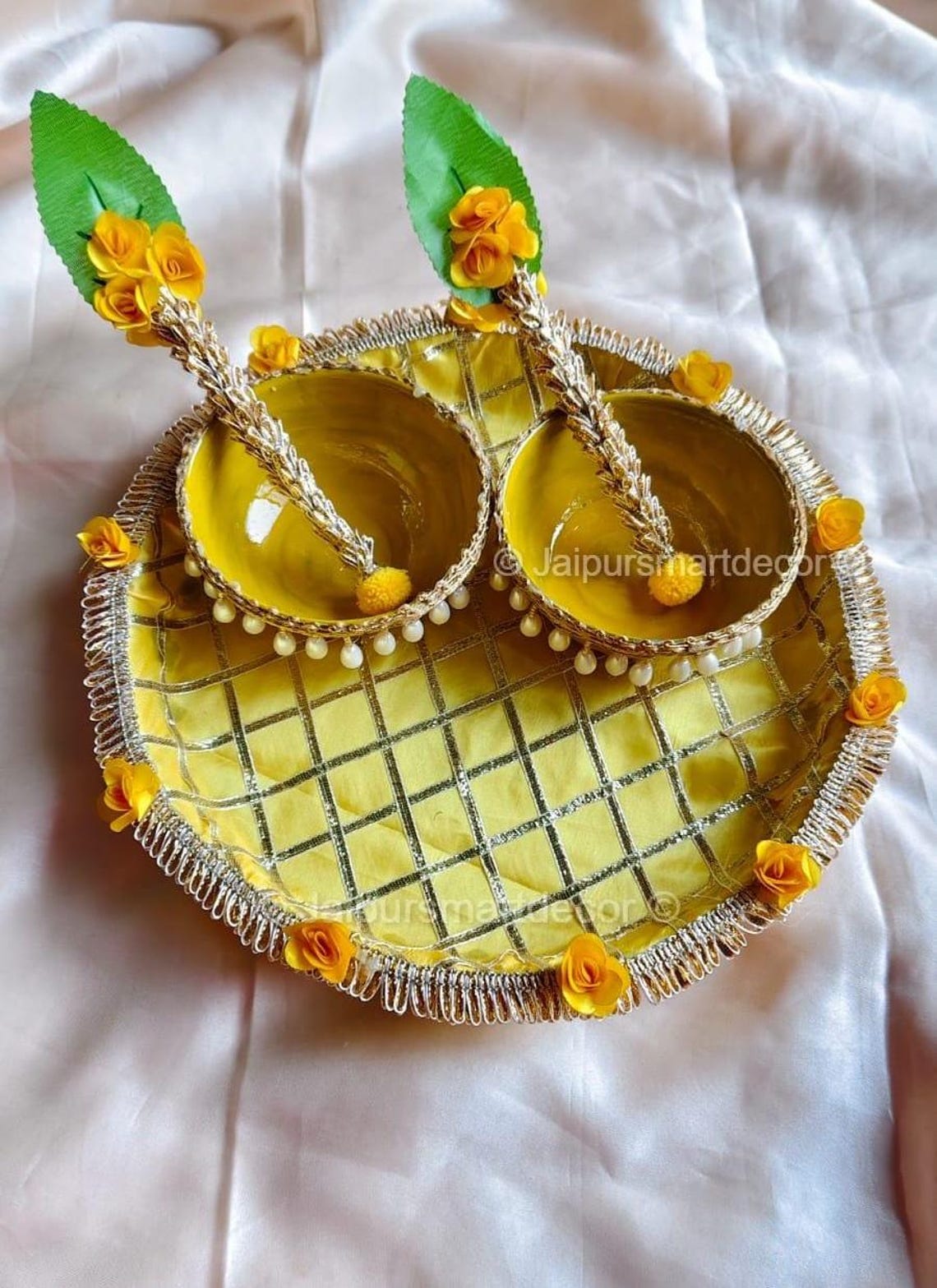 Mehndi Haldi Thaal Henna Decorated Plate Set |haldi, Pithi Ceremony ...