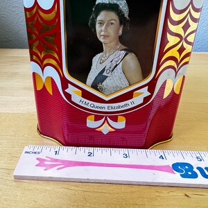 Silver Jubilee Tea Tin, Queen Elizabeth II, Vintage Royal Souvenir ...