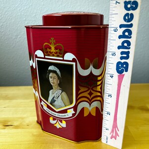 Silver Jubilee Tea Tin, Queen Elizabeth II, Vintage Royal Souvenir ...