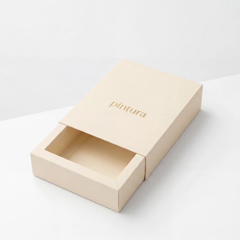 Custom Jewelry Boxes 9x9x3.5 Cm , Personalized Gift Packaging With Logo ...