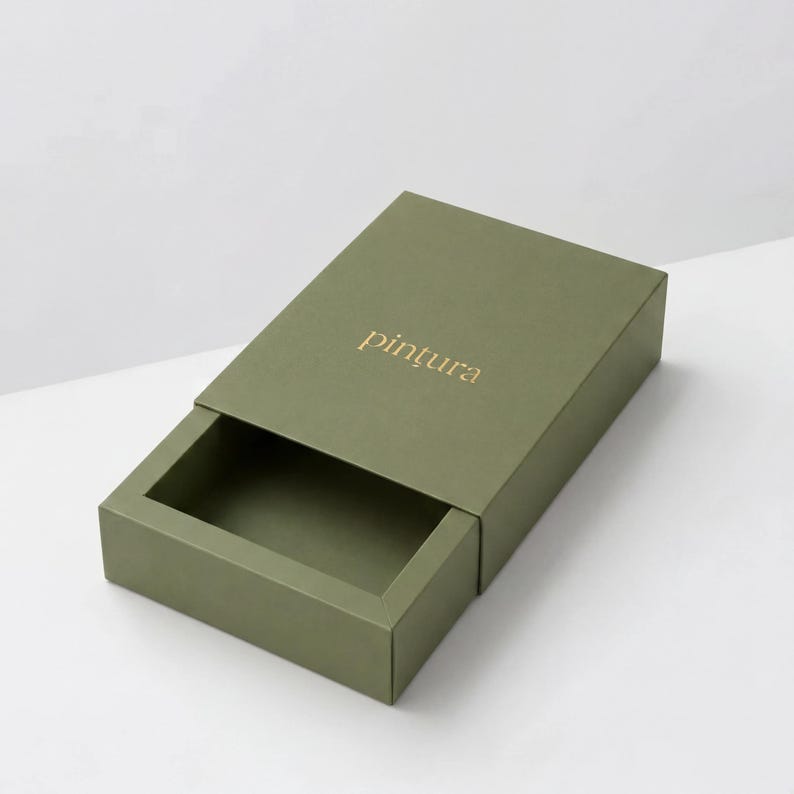 Custom Jewelry Boxes 9x9x3.5 Cm , Personalized Gift Packaging With Logo ...