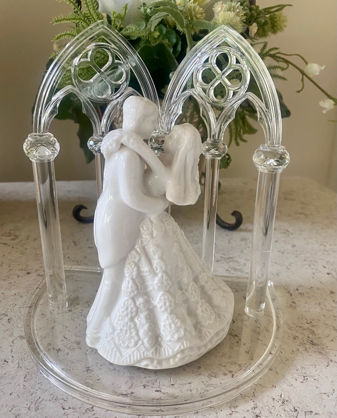 7 Dancing Bride and Groom Cake Topper, Ceramic on Acrylic Arch Stand - Etsy