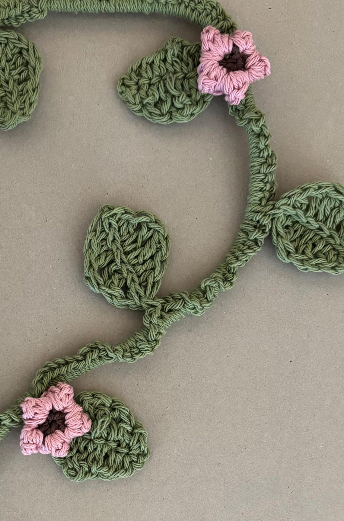 Crocheted Flower & Vine Phone Charger - Etsy