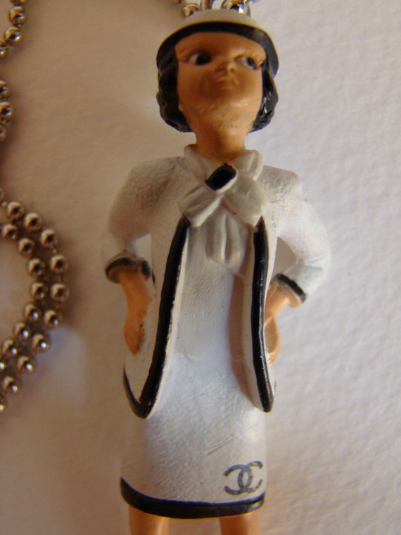 Gabrielle Chanel also known as Coco Chanel chain - Gem