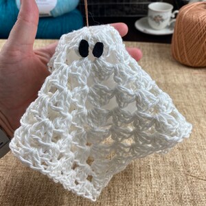 Digital Crochet Pattern for a Hanging Halloween Ghost Ornament - Etsy