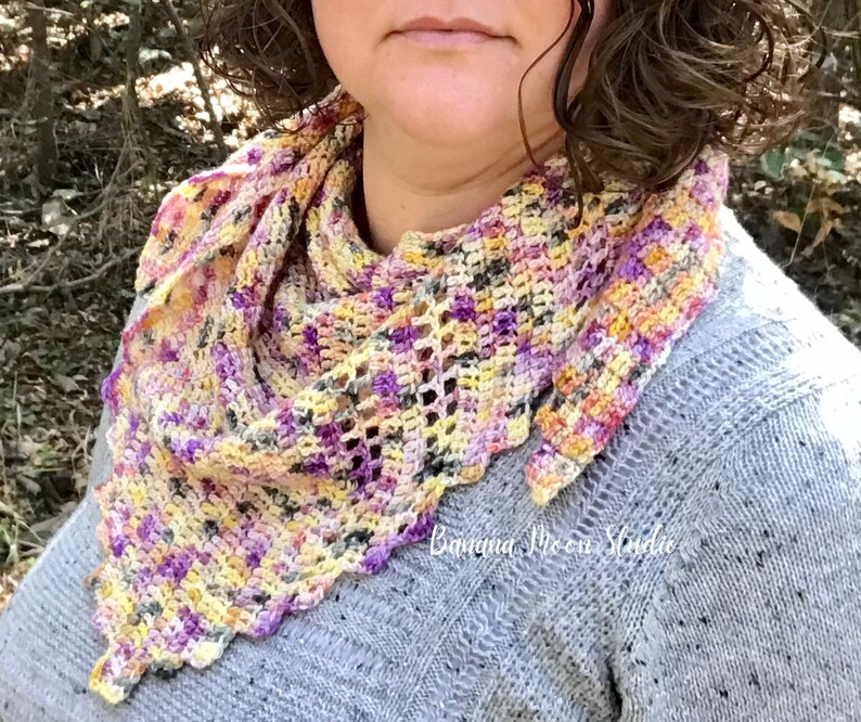 Digital Crochet Pattern for a Triangular Neck Scarf or Shawlette - Etsy