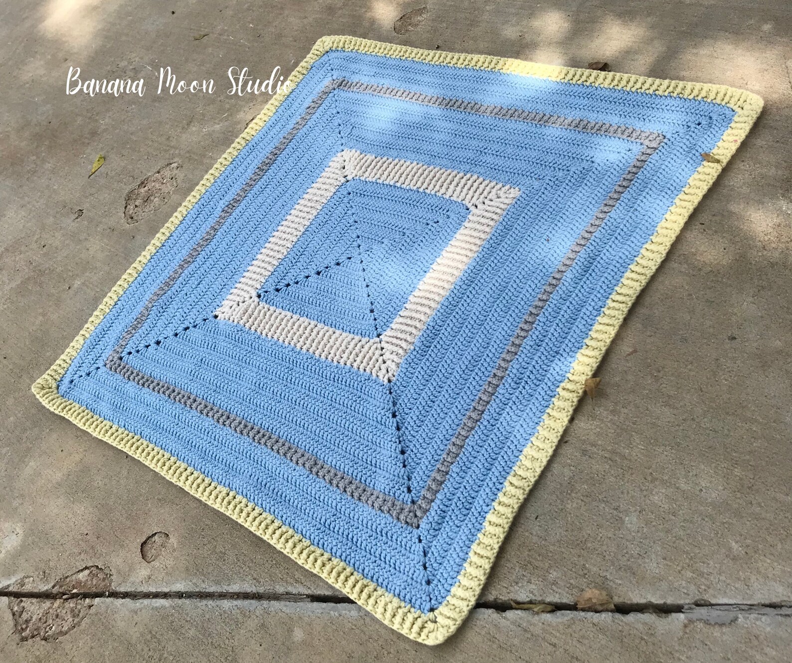 Digital Crochet Pattern for a Center-out Square Baby Blanket - Etsy