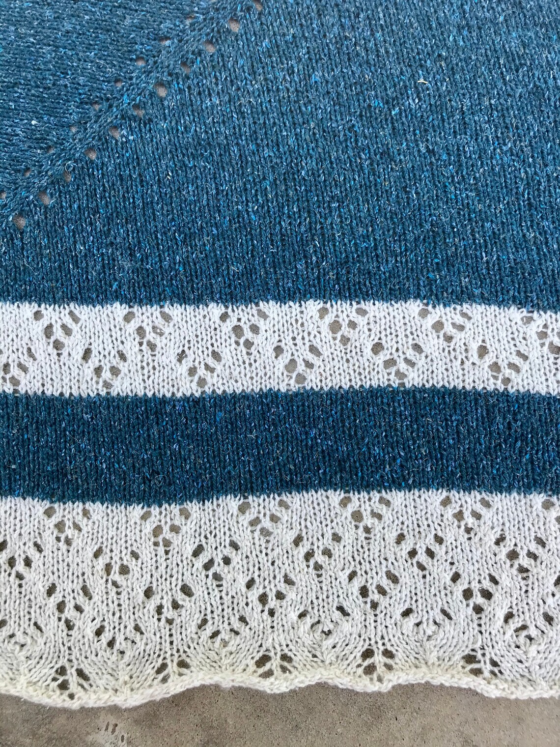 Digital Knitting Pattern for a Women's Knit Shawl With - Etsy