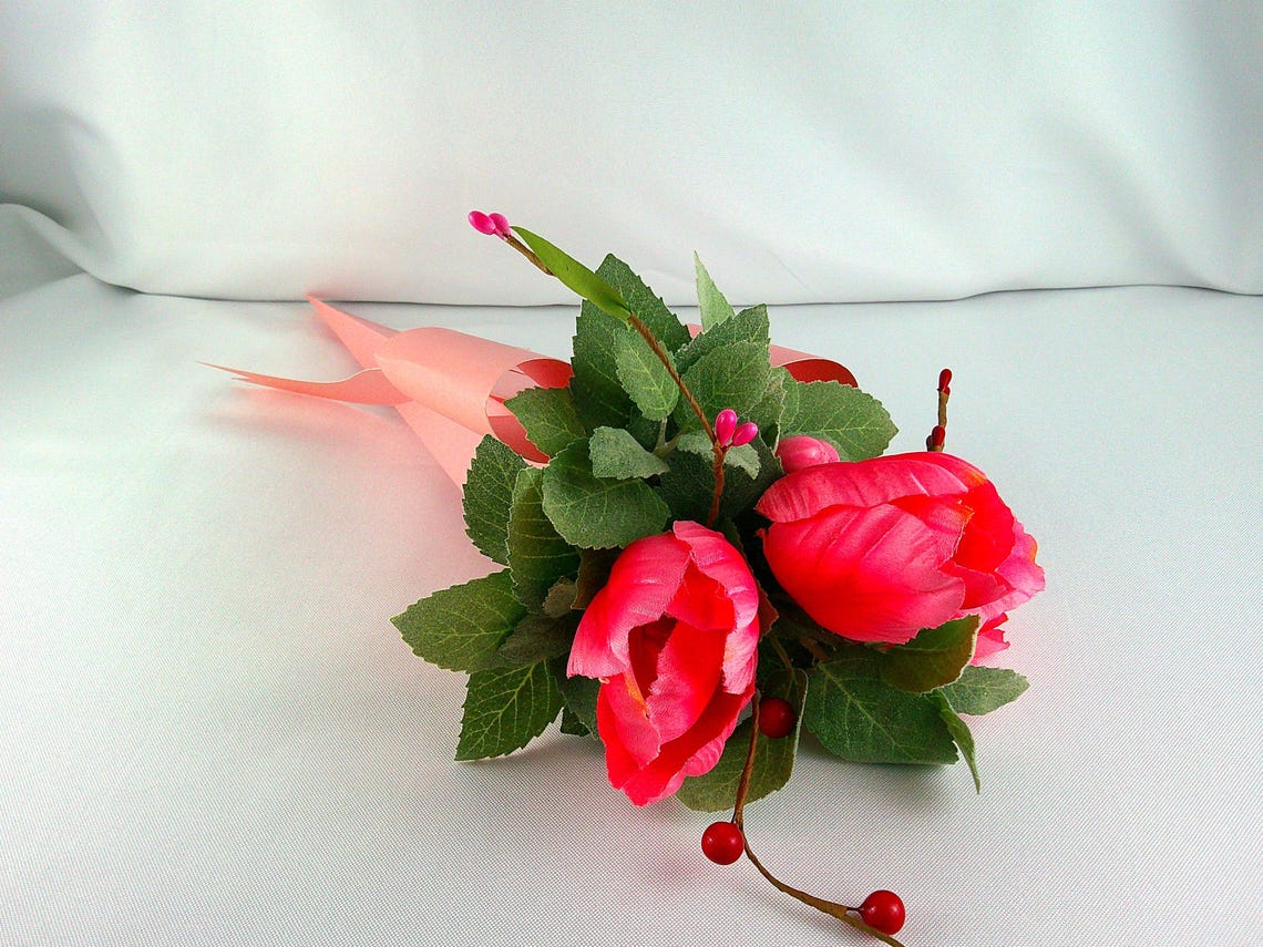 Pink Tulip Bow Sleeve Floral Arrangement – Lay Flat Gift, Year-round ...