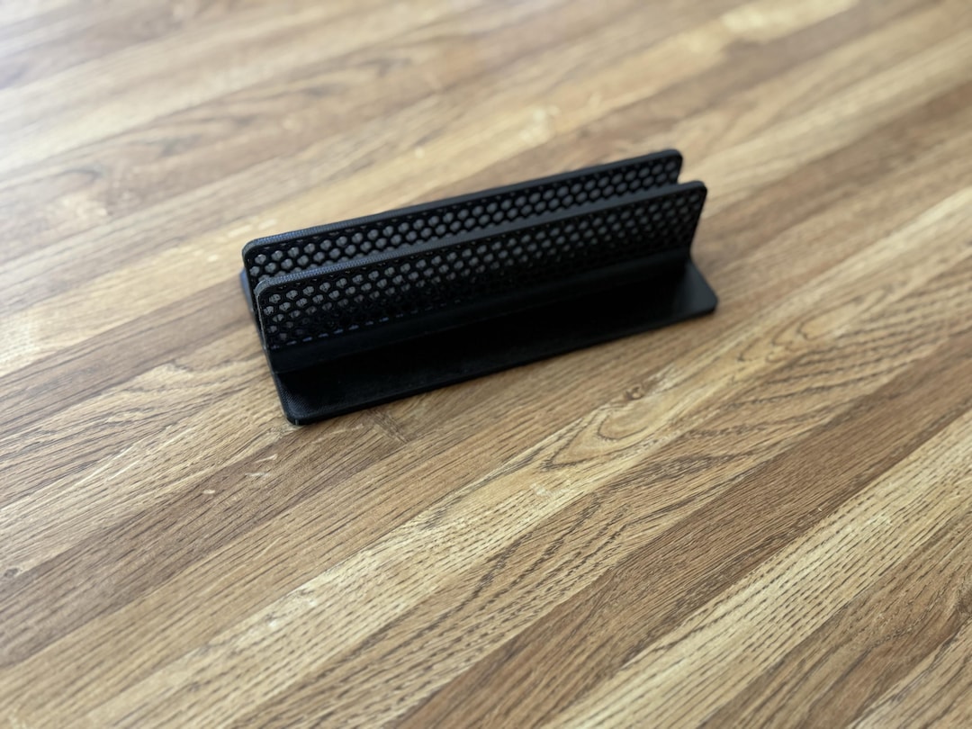 MacBook Vertical Stand | 3D Printed, Clamshell Mode - Etsy