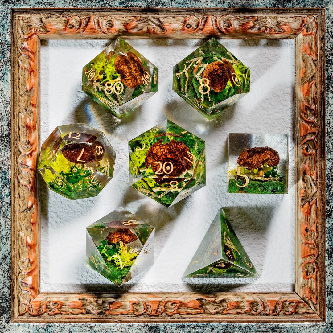 Real Brown Mushroom Resin Dice Set: Sharp Edge Polyhedral DND Dice ...