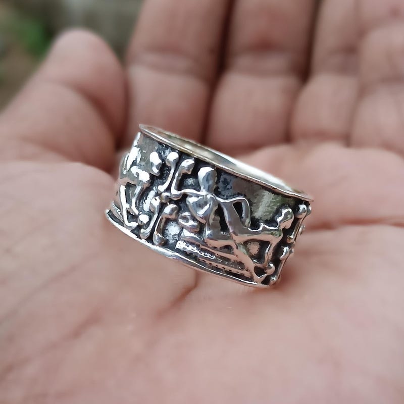 Storyteller Ring - Etsy