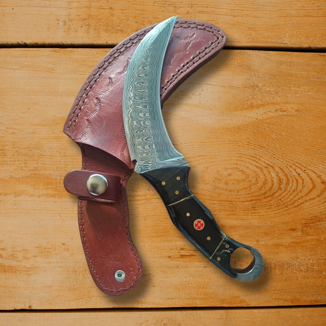 Handmade Damascus Karambit Hunting Knife: Horn Handle, Leather Sheath ...