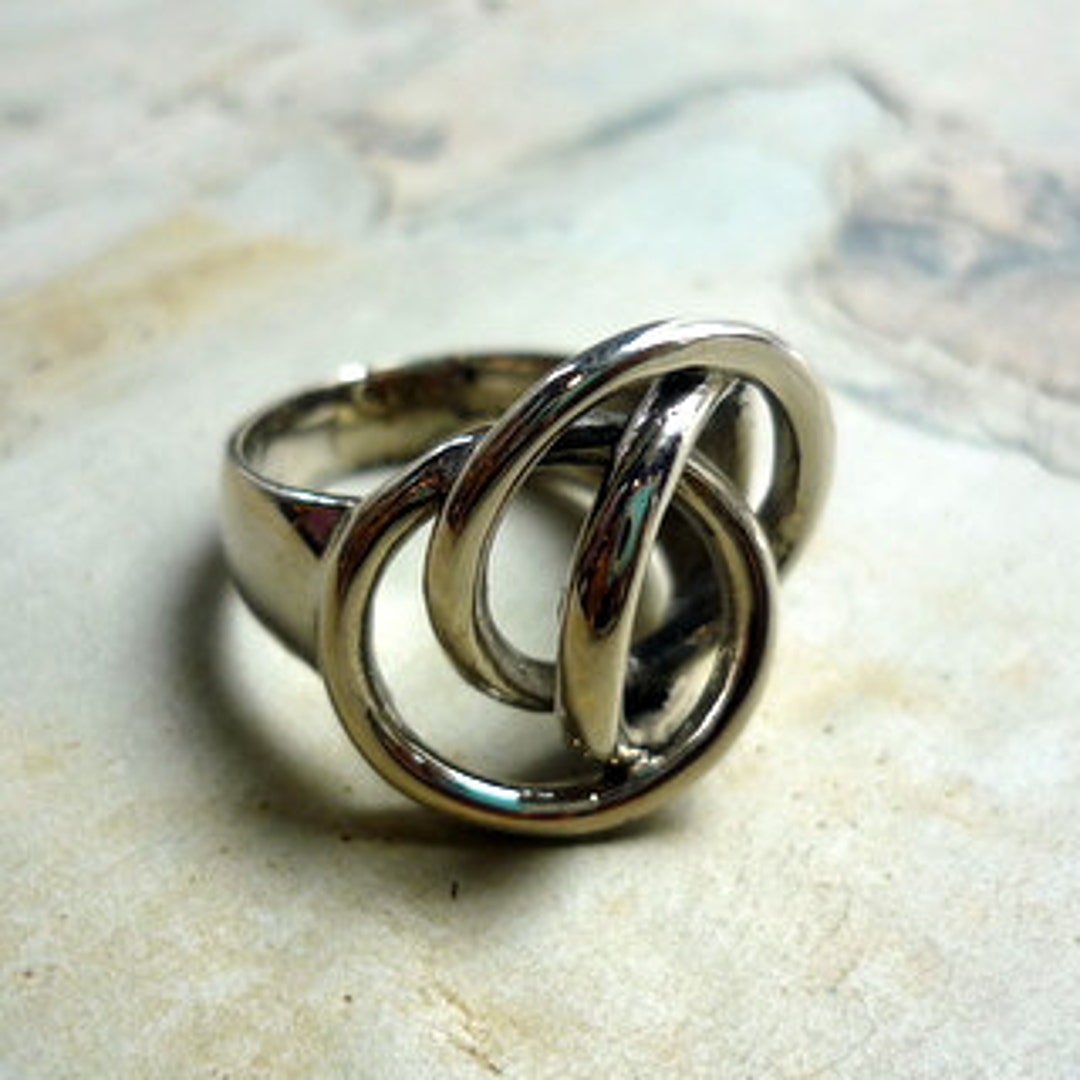 Sterling Silver Ring, Silver Wire Ring, Three Interlaced Circles Ring ...