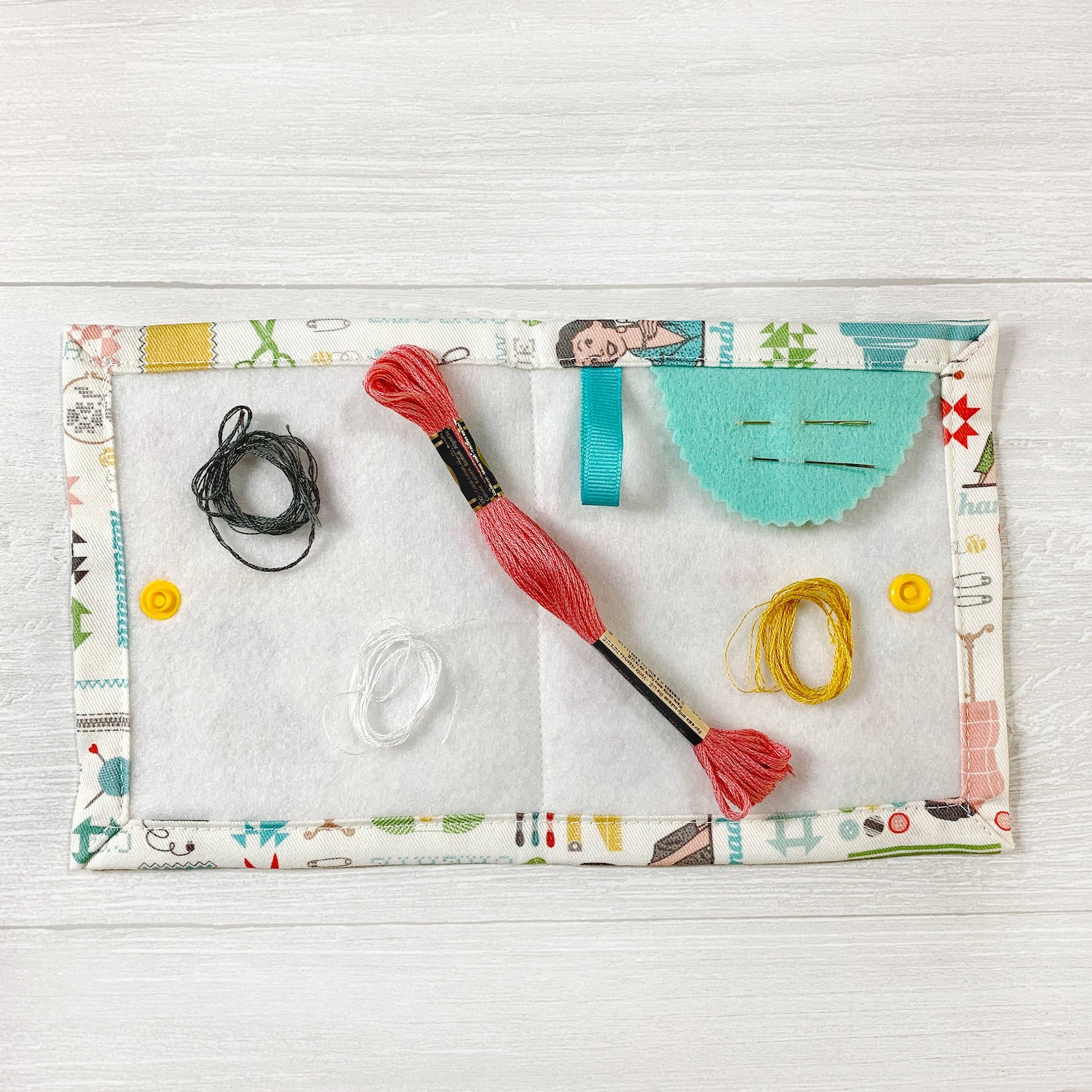 Cross Stitch Project Bag, Using Lori Holt's My Happy Place Fabric ...