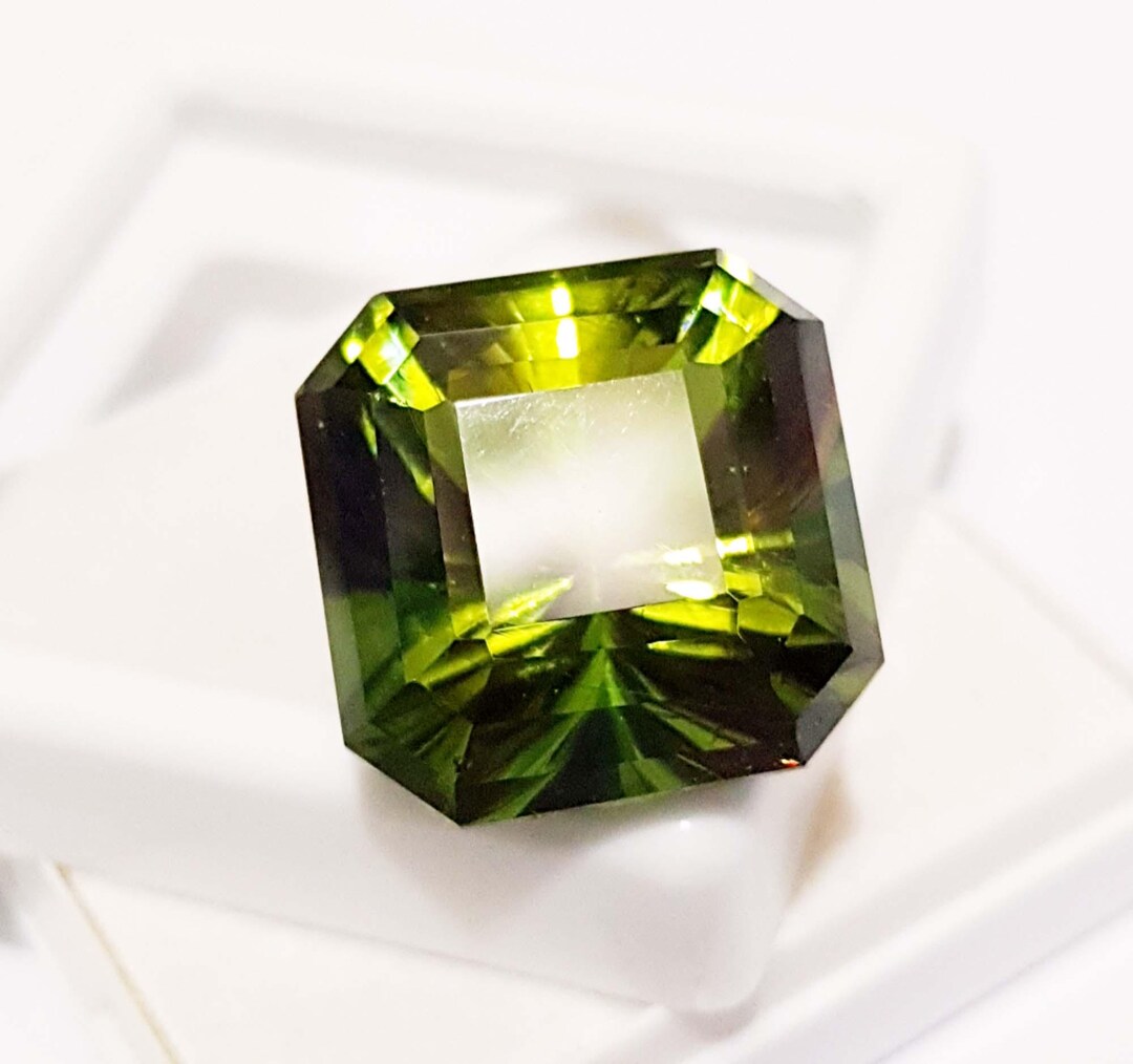 Color Change Alexandrite Gemstone: 36 Ct Square Step Cut, Lab Grown - Etsy