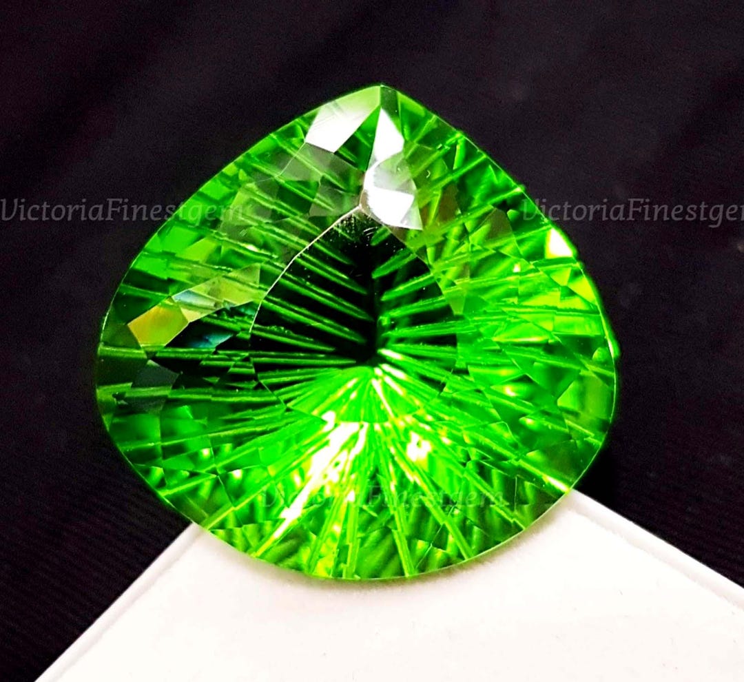 54 Ct 26x28x15 Mm Lab Grown Glass Green Topaz Heart Lazar Cut Loose ...