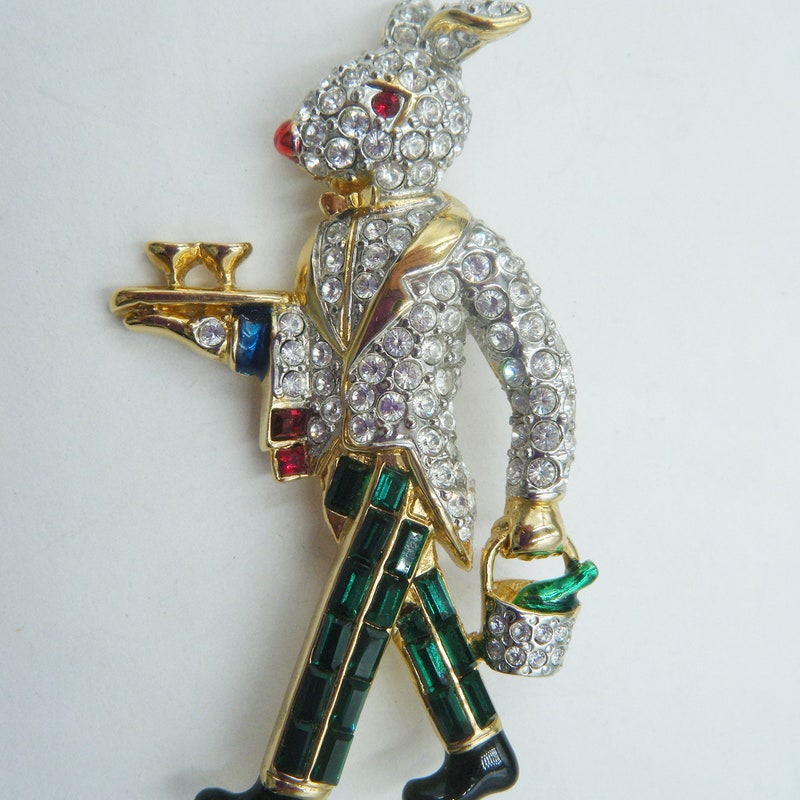 Butler Brooch - Etsy
