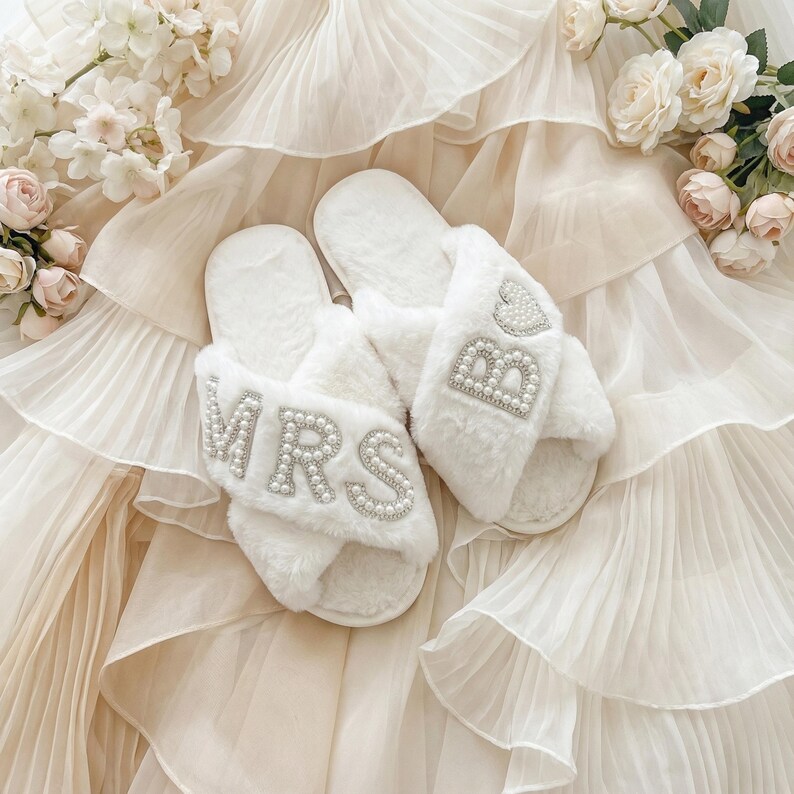 Custom Mrs Bride Slippers, Personalized Mrs Fluffy Slippers With Pearls ...