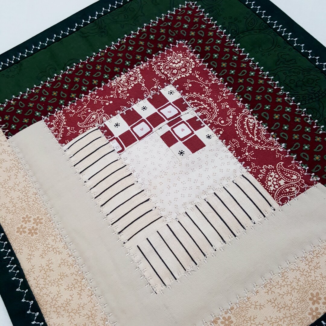 Log Cabin Patchwork Mini Quilt or Table Topper in Burgundy and Green ...