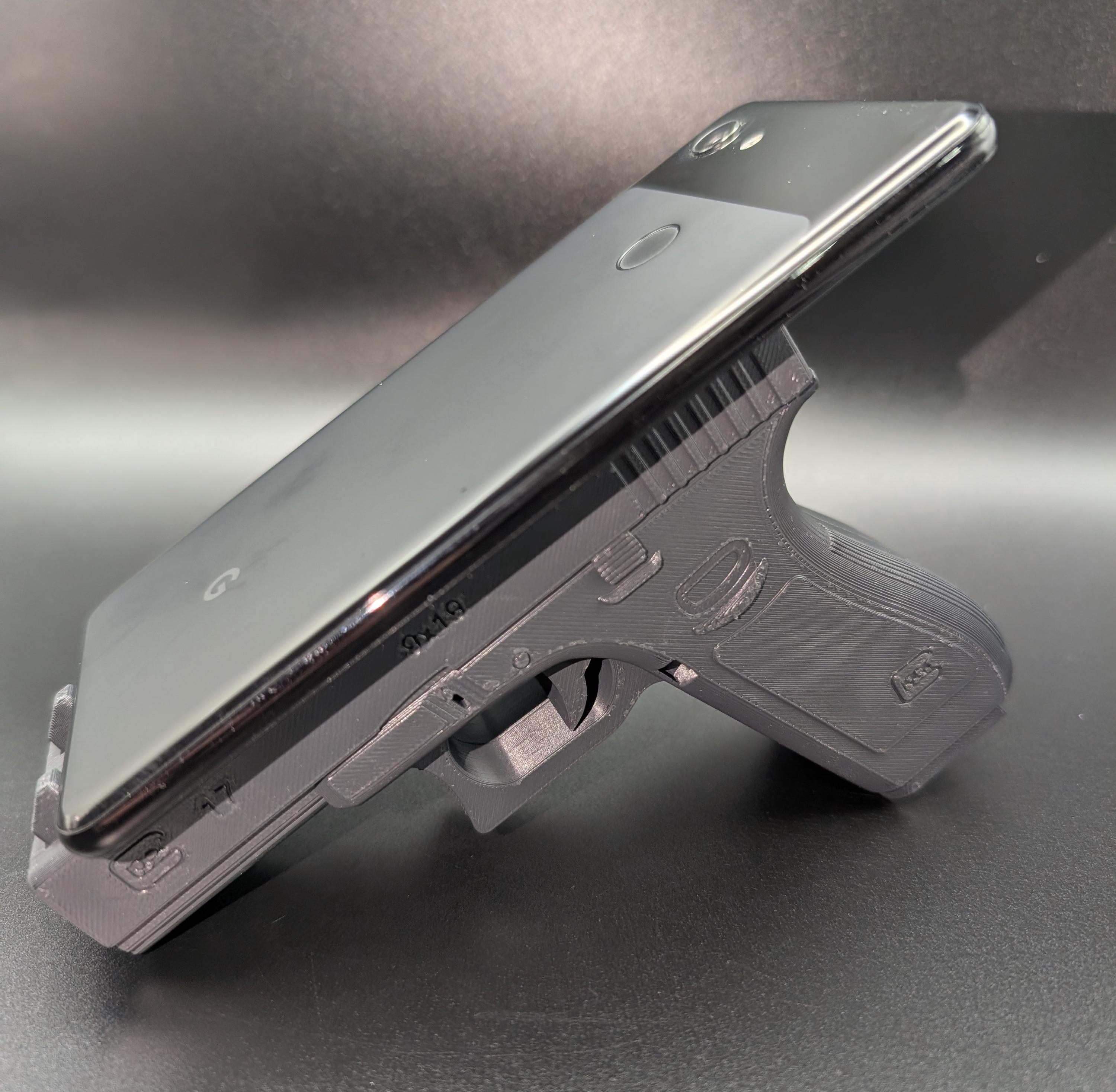 Glock 17 Inspired Phone Stand – Unique 3D Printed Desk Accessory & Gift ...