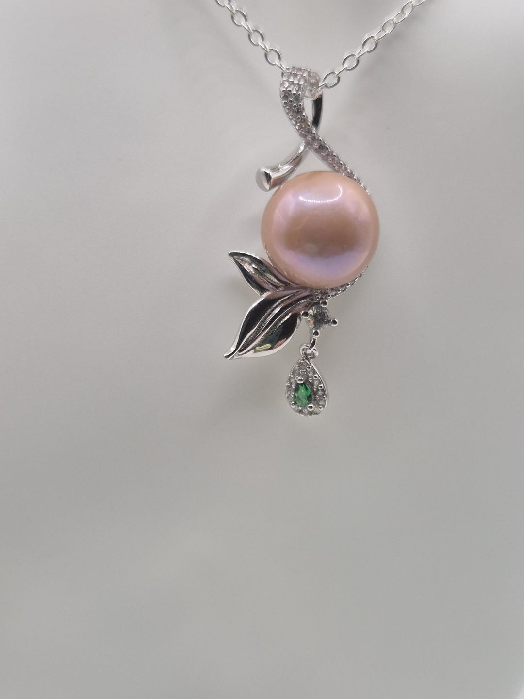 Emerald Dewdrop Unique Colour Edison Pearl Pendant - Etsy