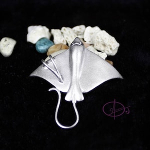 Spotted Eagle Ray Necklace Sterling Silver Rhodium Satin 3D Pendant ...