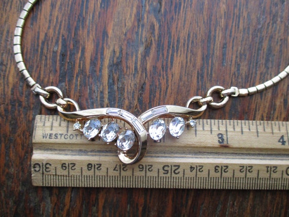 Vintage Signed Crown Trifari Pat Pend Gold Tone Rhine… - Gem